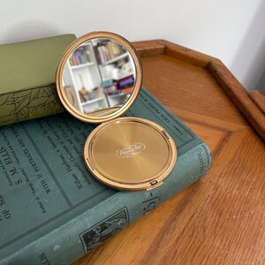 Vintage Vanity Fair Compact Gold Tone Powder Compact, Botanical Design ...