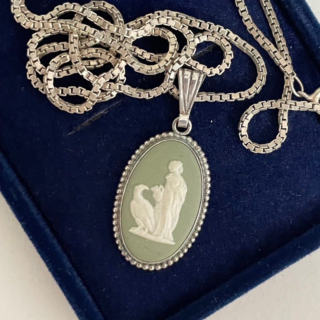 Vintage Wedgewood Jasperware Sterling Silver Pendant Necklace | Vintage ...