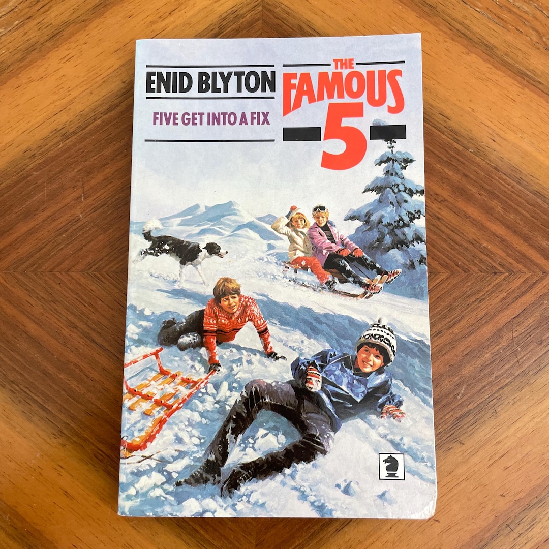 Vintage Famous Five Book, "five Get Into a Fix", Enid Blyton, 1970s/80s ...