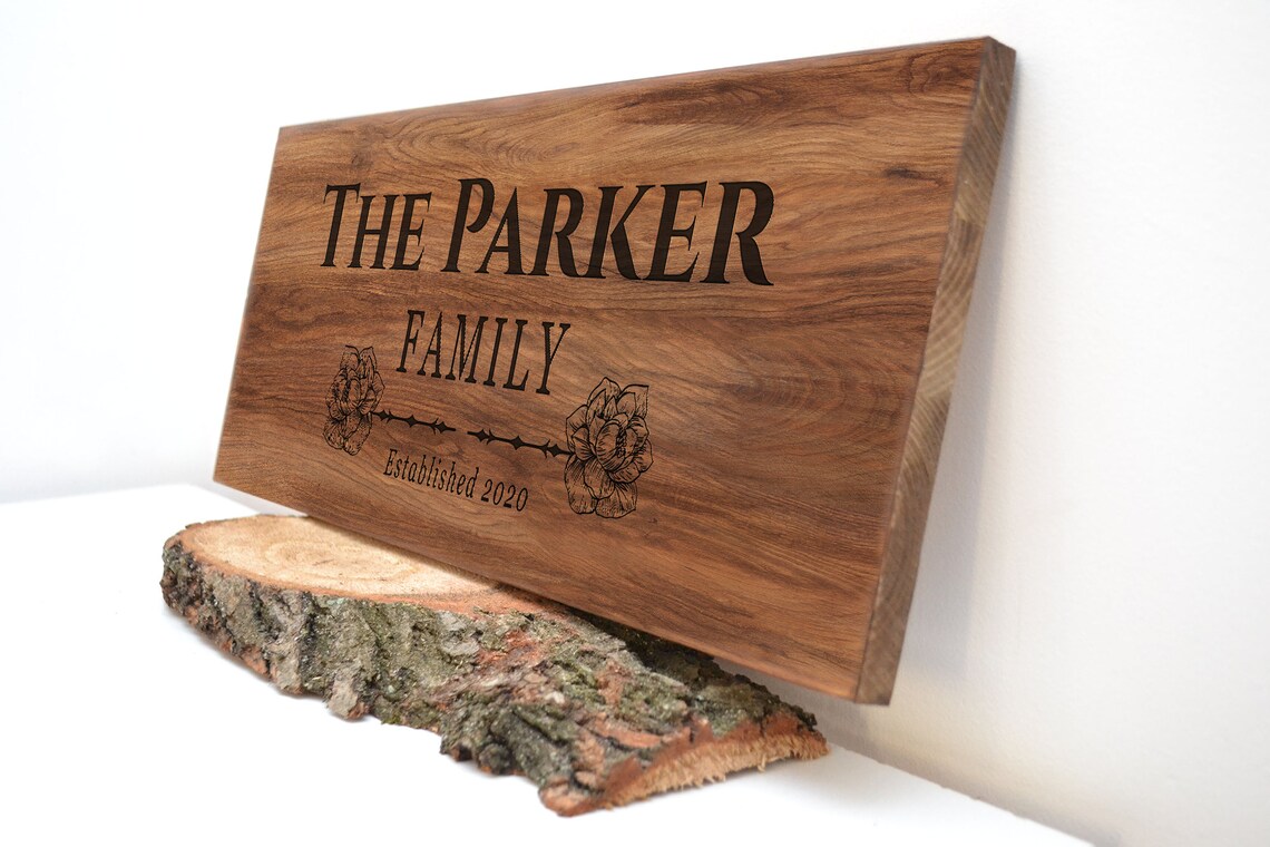 Personalized Wood Family Sign, Engraved Wood Sign in Vintage Style ...