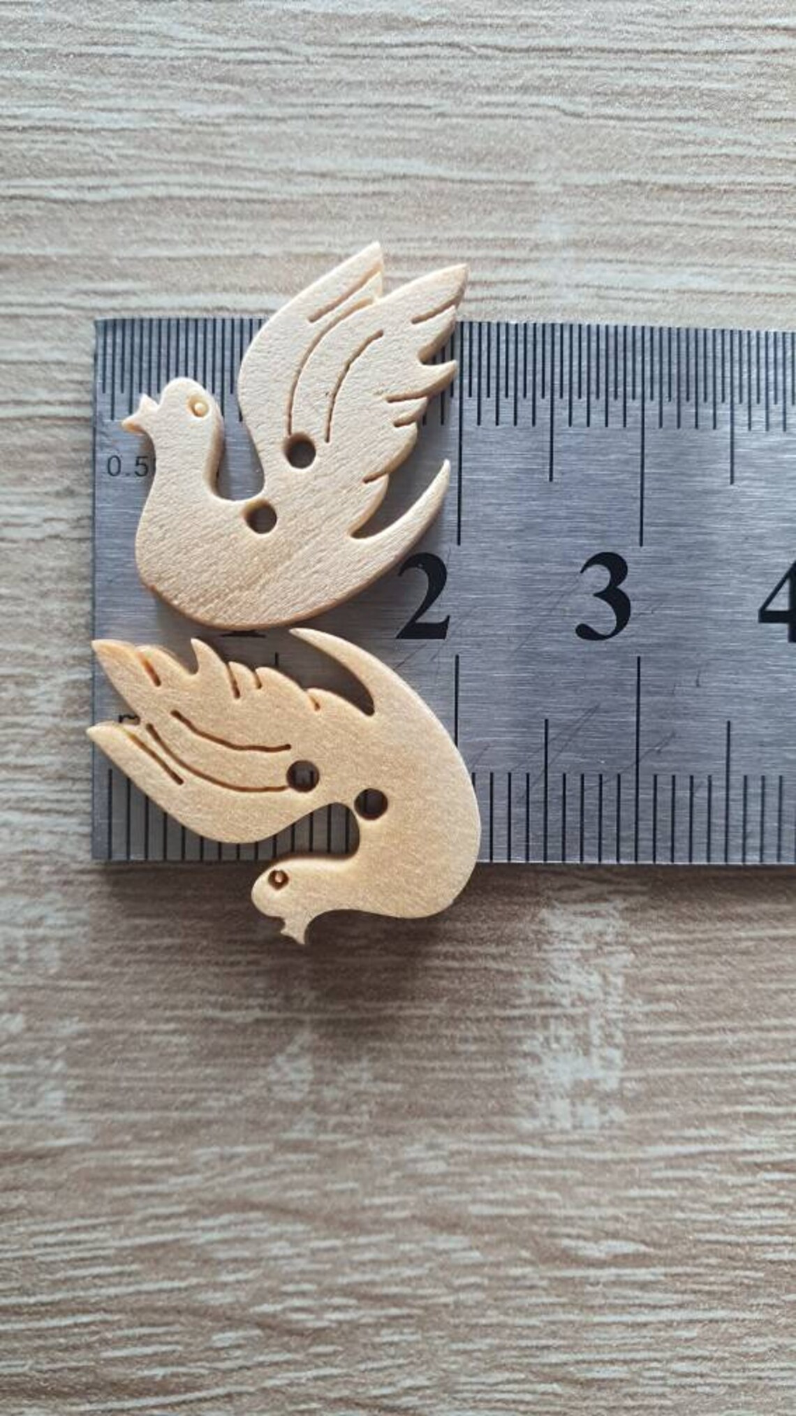10 Bird Natural Wooden Buttons 2 Hole * 20 Mm * Bird Buttons * - Etsy
