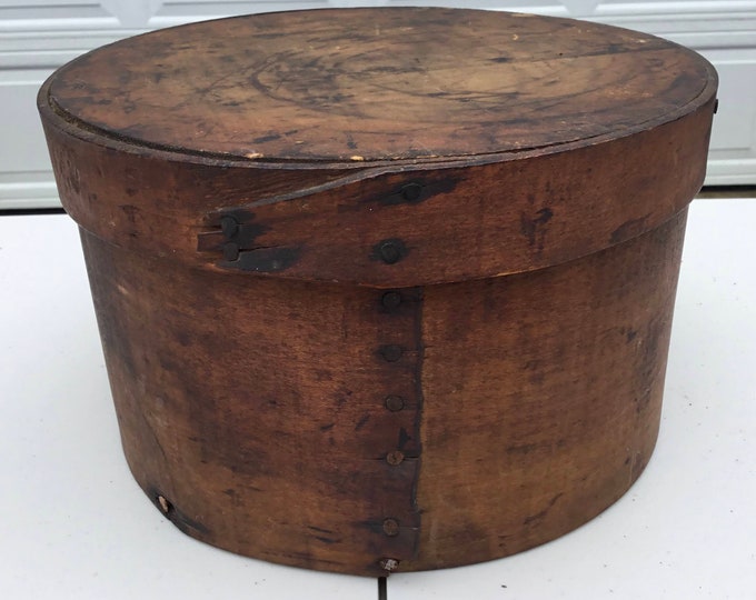 Antique Wooden Circular Pantry Box & Lid Thick Walled Dark Aged Patina ...