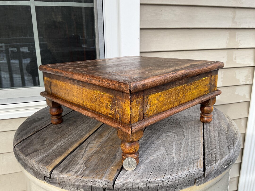 Vintage Square Wood Riser Vignette Plant Stand Old Yellow Paint Turn ...