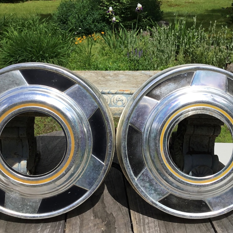 Vintage Hubcaps - Etsy