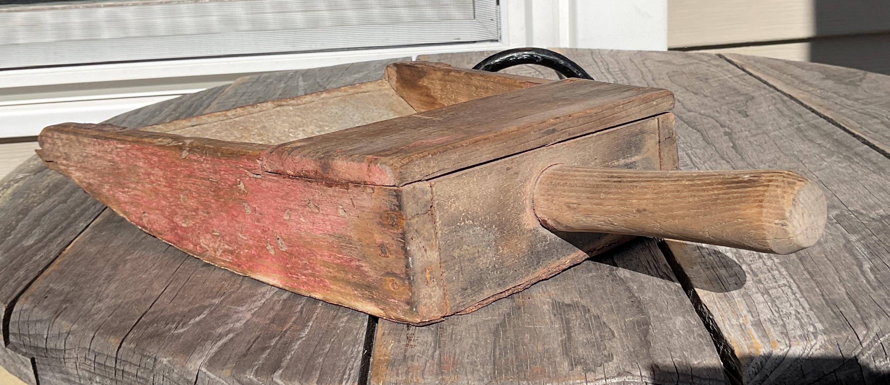 Antique Old Worn Red Paint Wood & Metal Handled Dust Pan Kitchen Prim ...