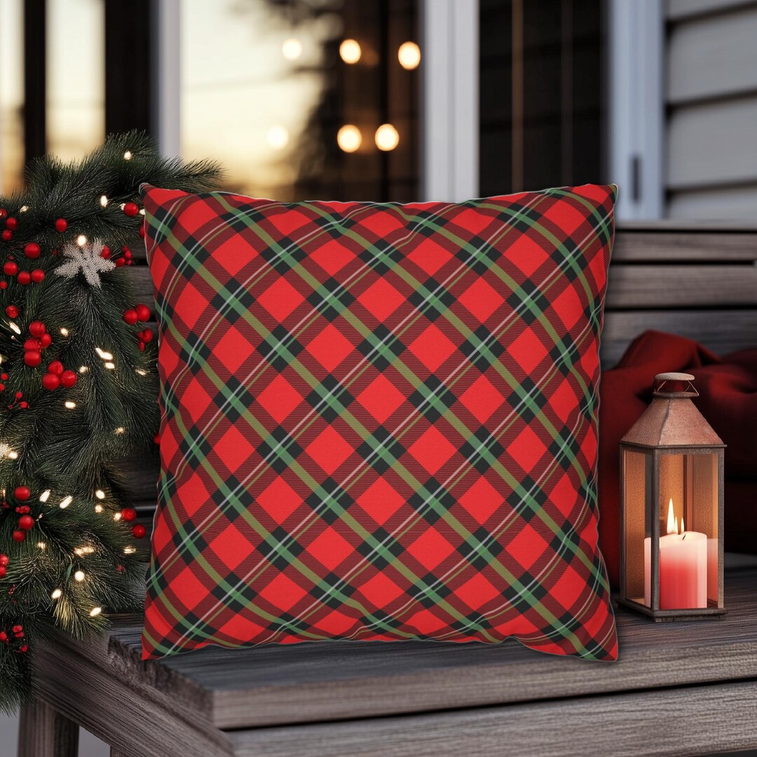 Red and Green Diagonal Plaid Christmas Holiday Throw Pillow, Red Plaid ...