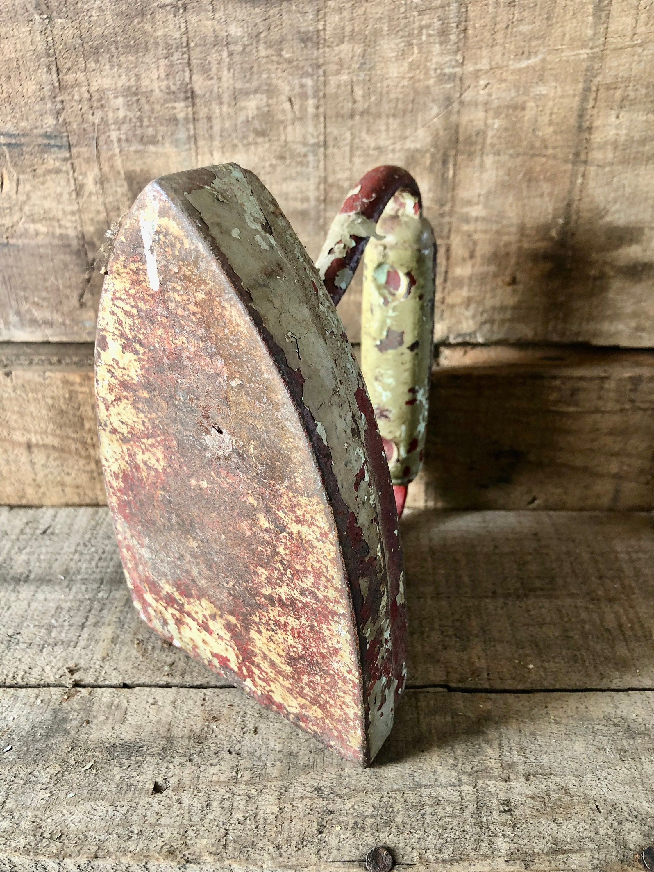 Antique Flat Iron Cross Hatch Handle Painted Red With Gray Paint ...