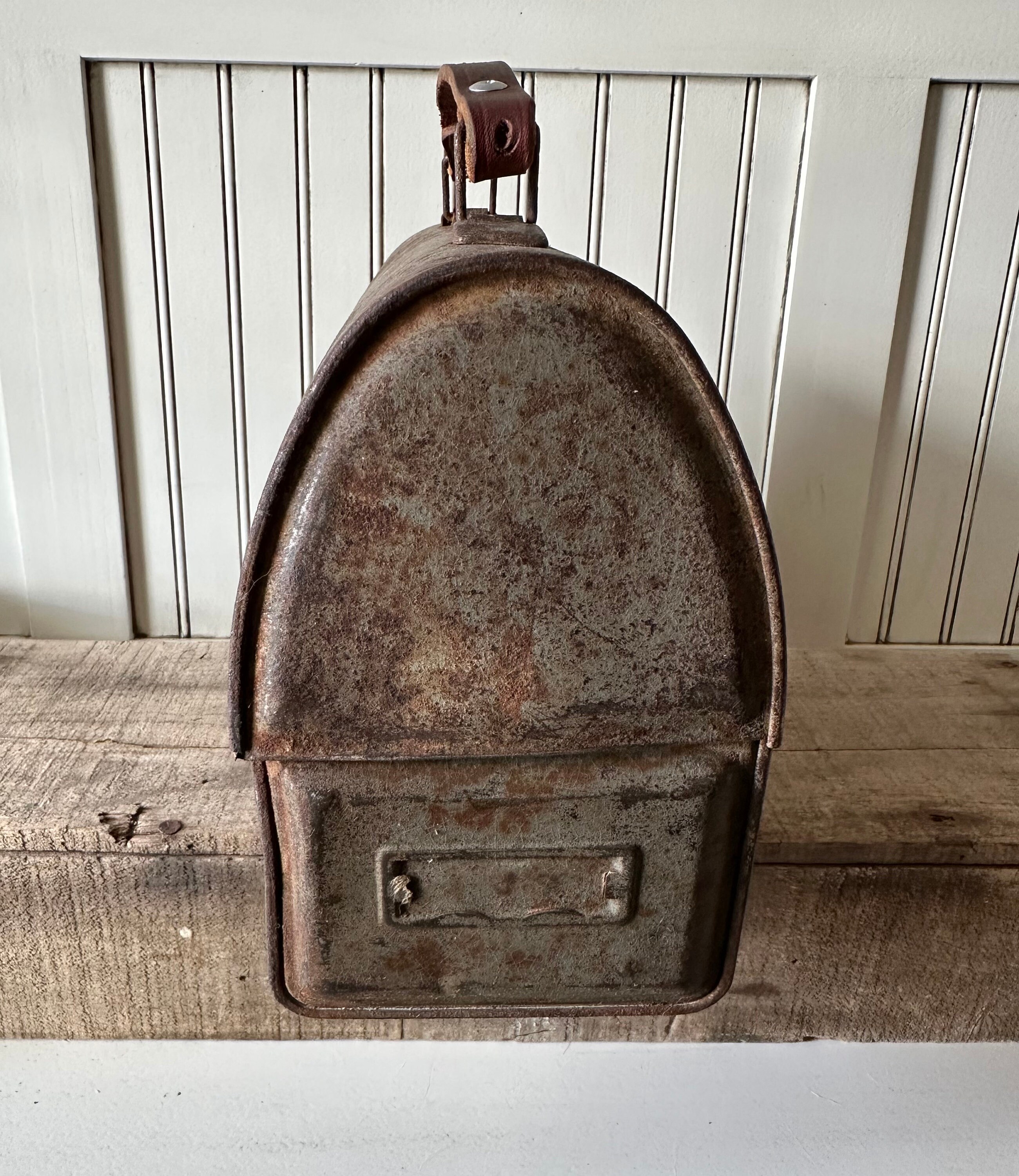 Vintage V Victory Metal Lunch Box - Etsy