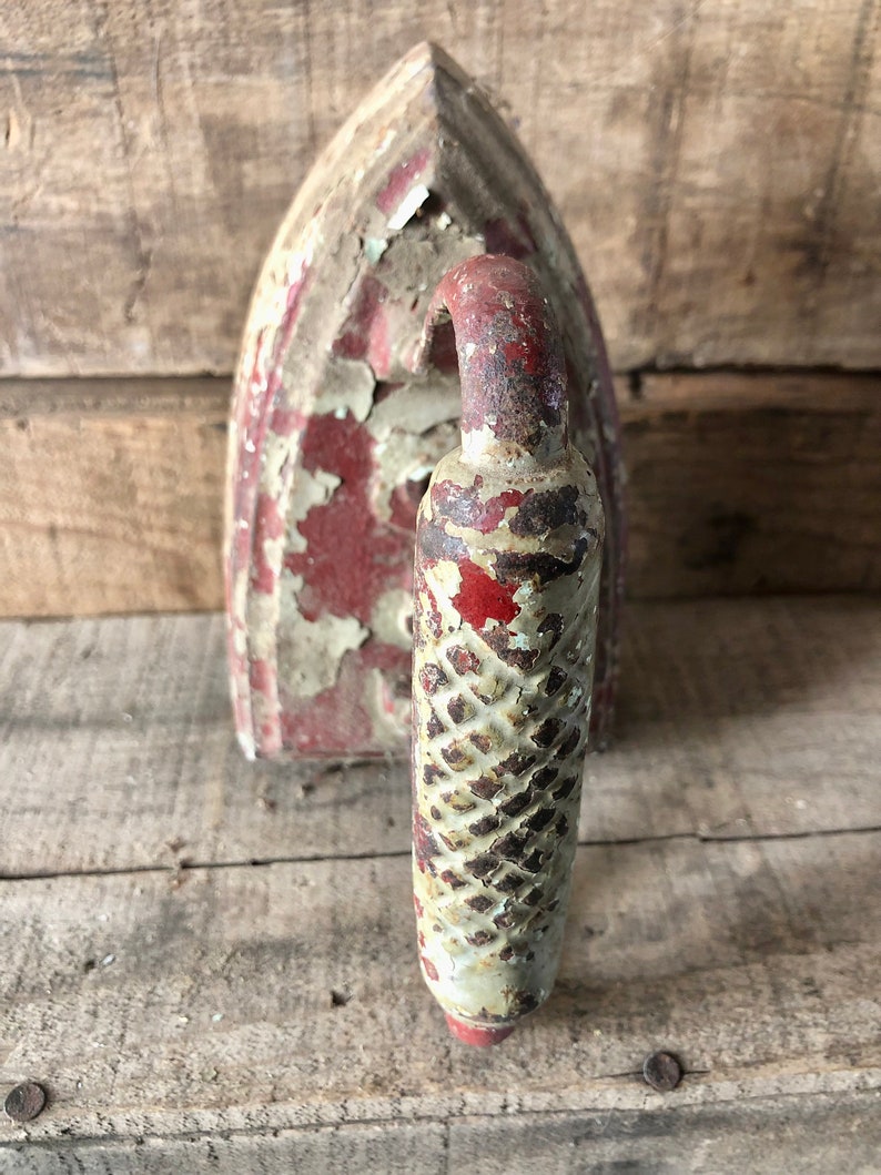 Antique Flat Iron Cross Hatch Handle Painted Red With Gray Paint ...