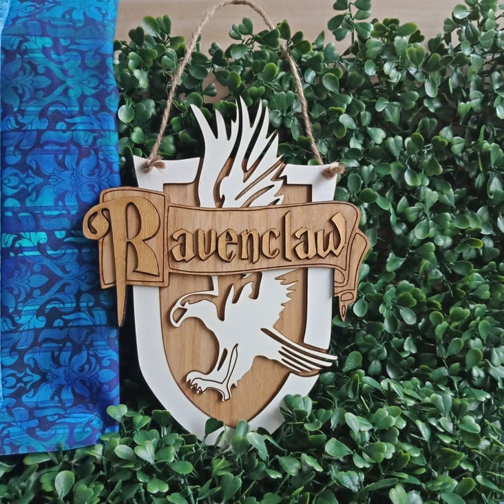 HOGWARTS House Plaques Ravenclaw Slytherin Gryffindor Hufflepuff Harry ...