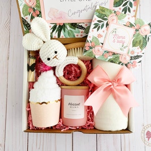 Maternity Gift - 60+ Gift Ideas for 2024