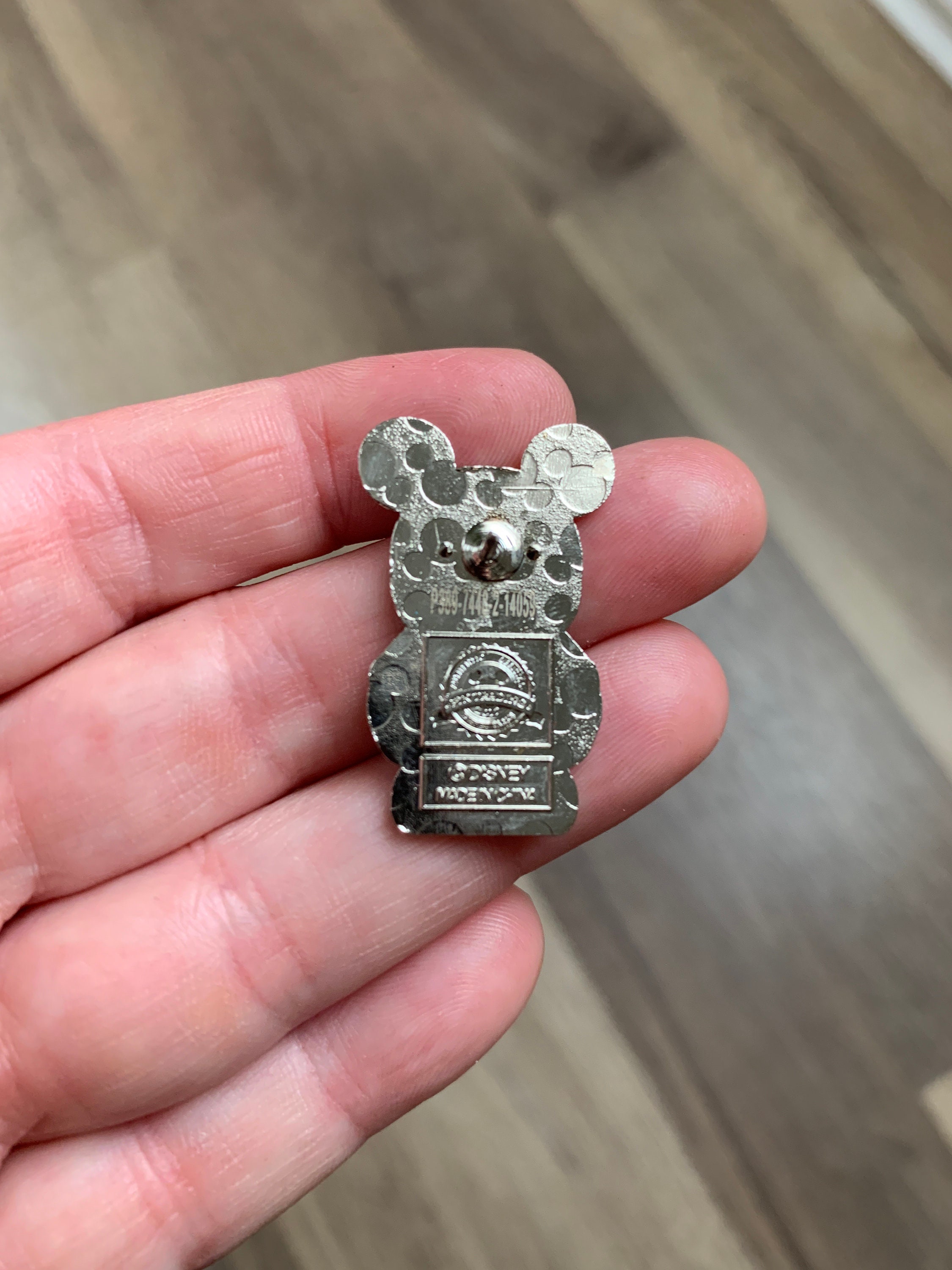 Collectibles Souvenirs & Events Art & Collectibles Bashful Disney Pin ...