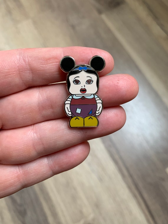Collectibles Souvenirs & Events Art & Collectibles Bashful Disney Pin ...