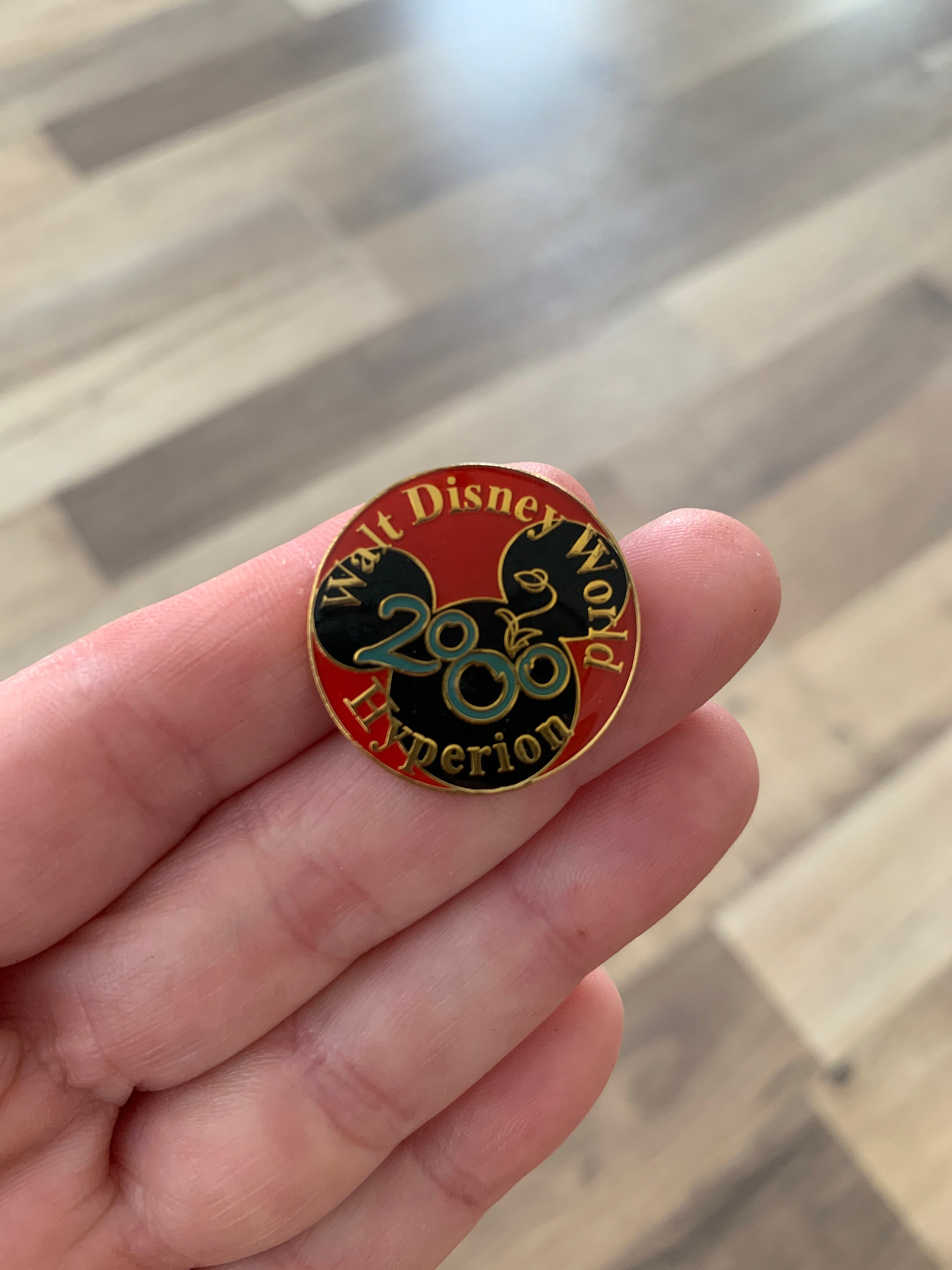 Collectibles Memorabilia Walt Disney World Baby Mickey Millennium Pin ...