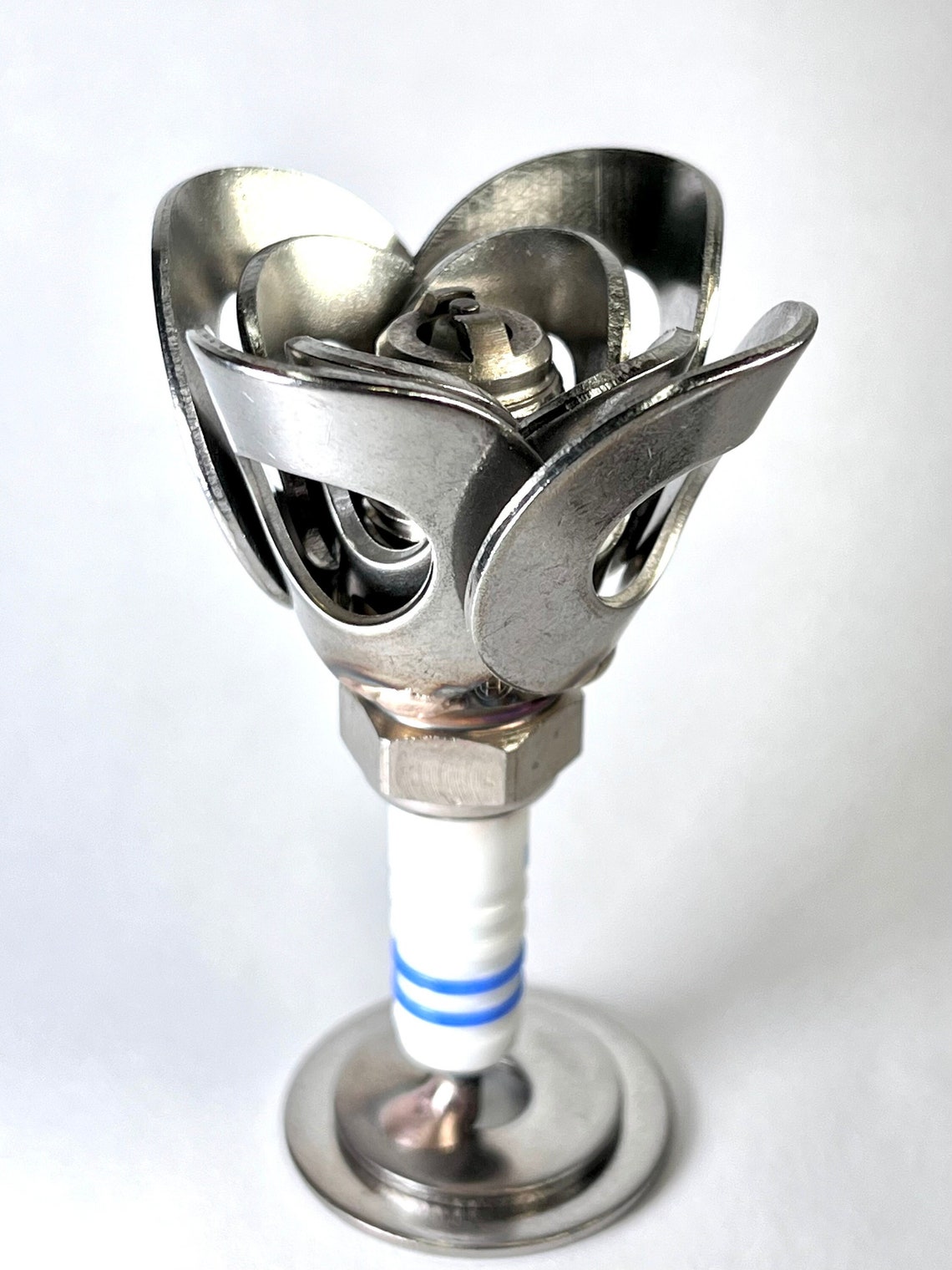 Spark Plug Rose Scrap Metal Flower Welded Upcycled Car Parts Artwork ...