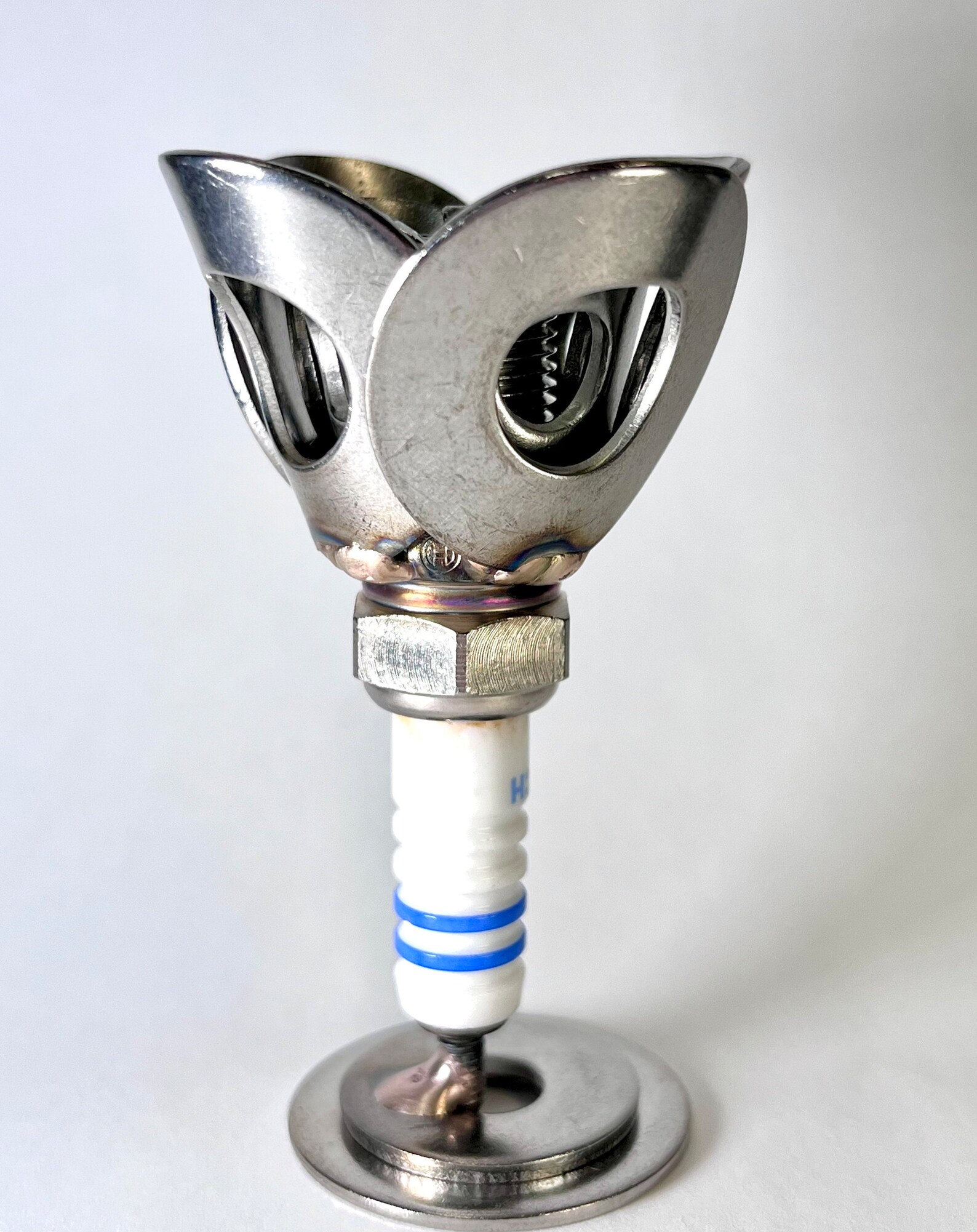 Spark Plug Rose - Scrap Metal Flower Welded Upcycled Car Parts Artwork ...