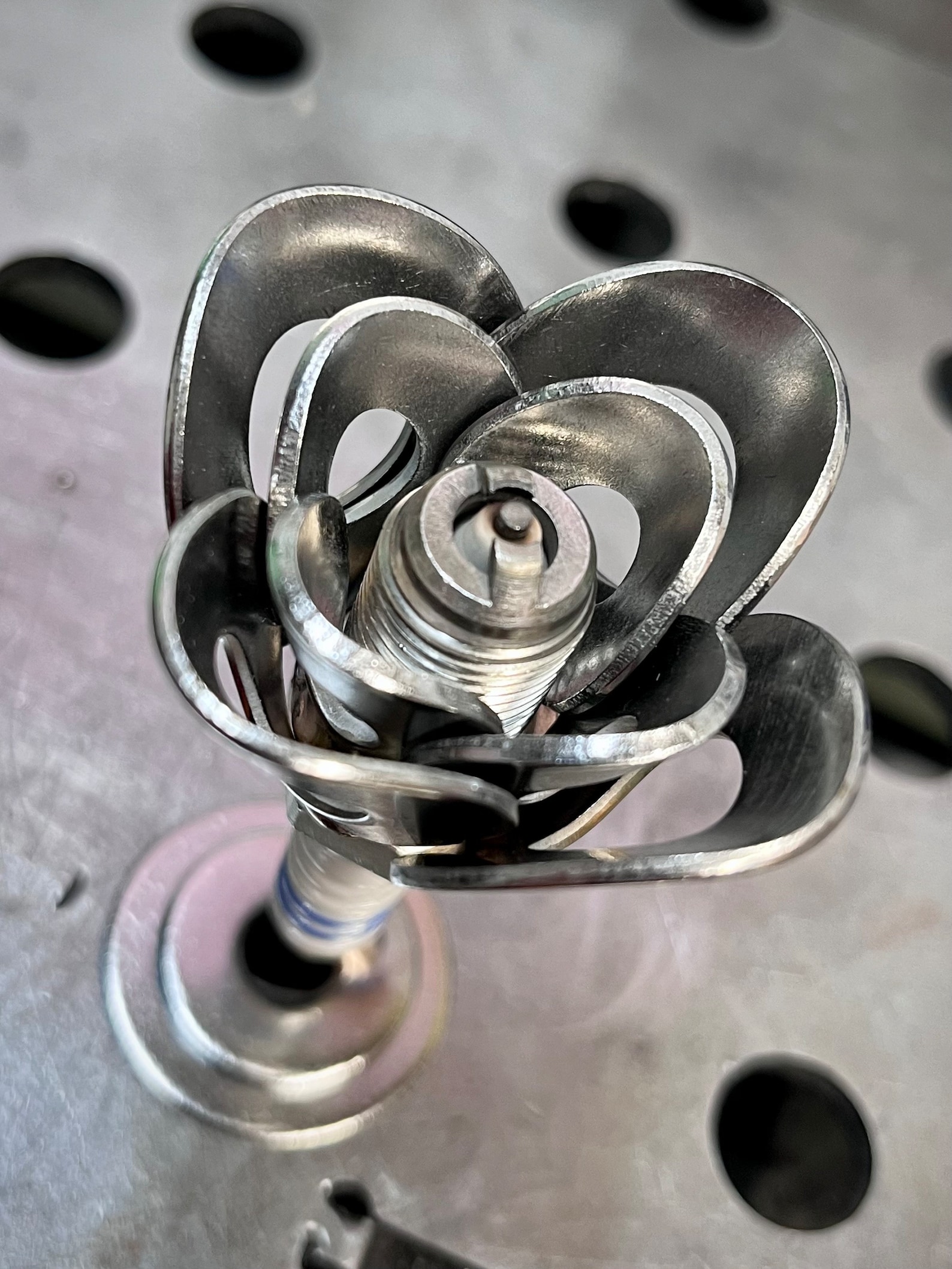 Spark Plug Rose Scrap Metal Flower Welded Upcycled Car Parts Artwork ...