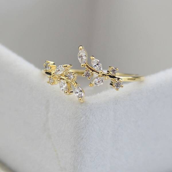 Gold Leaf Ring - Etsy