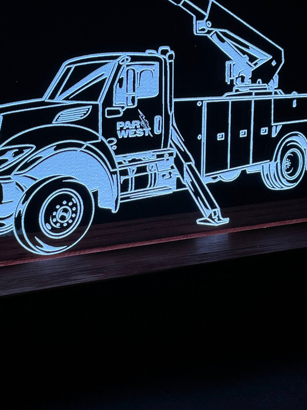 Lineman Bucket Truck Lighted Plaque, Personalized Lineman Gift - Etsy