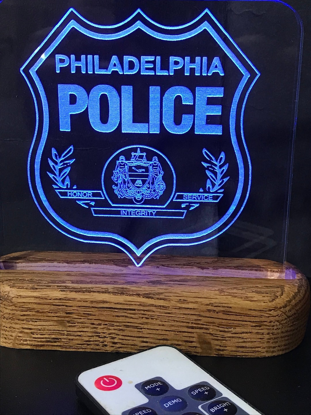 Philadelphia Police Shoulder Patch Acrylic Lighted Plaque. Police Badge ...