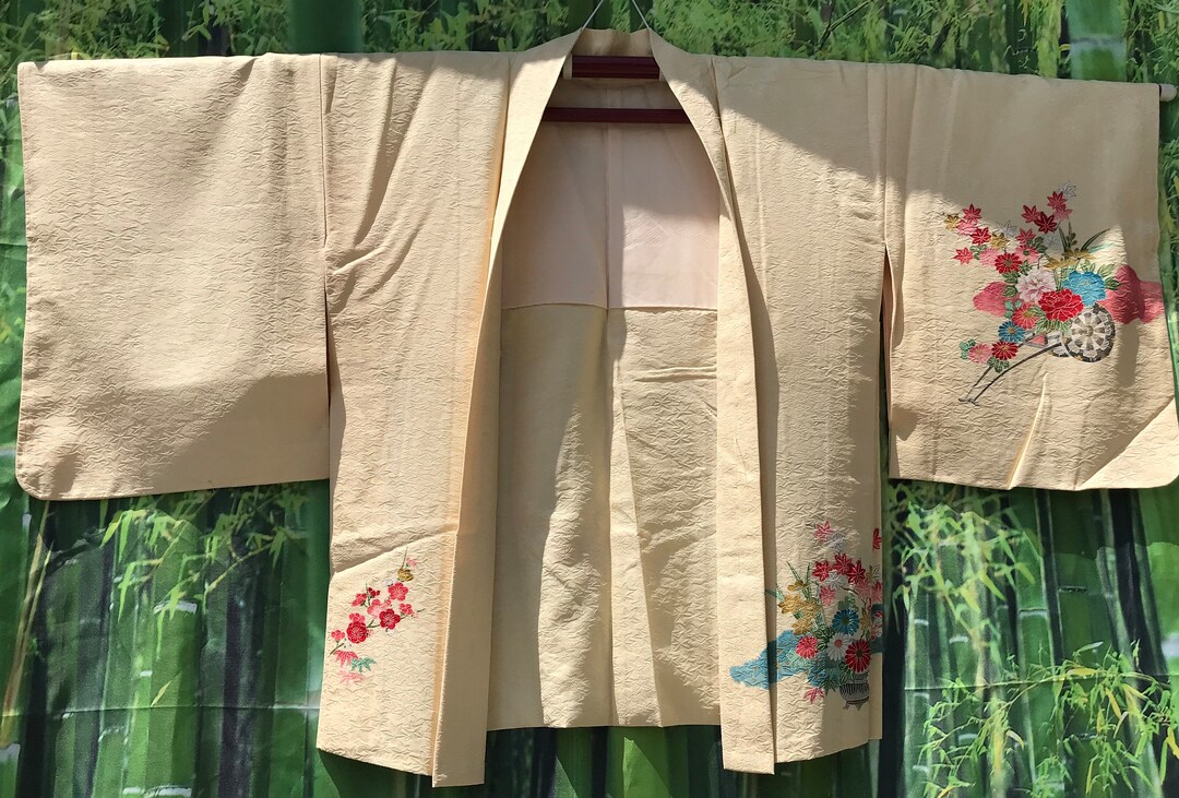 Japanese Pale Yellow Haori/jacket Textured With Small Leaves, Printed ...