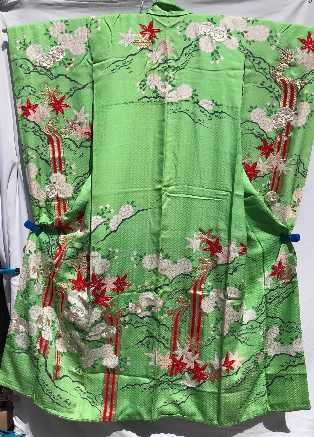 Japanese Genuine Kimono, Texture Spring Grn, Print and Embr Wht ...