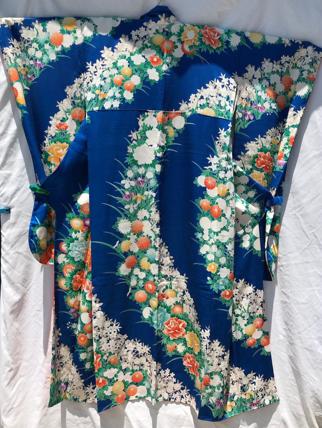 Japanese Royal Blue & Wht Kimono, Print Swirling Colourful Floral Arcs ...