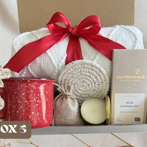 Personalized Classy Gift Box for Women With Blanket, Cozy Self Care ...