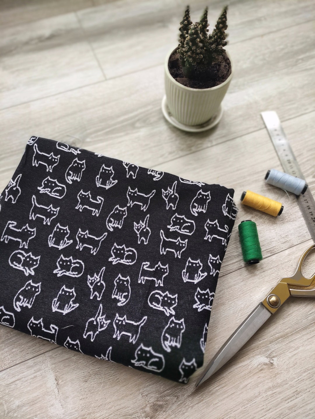 Cats Butt Tapestry Fabric Scraps by 1/2 Yard Kitten Print Fabric Double ...