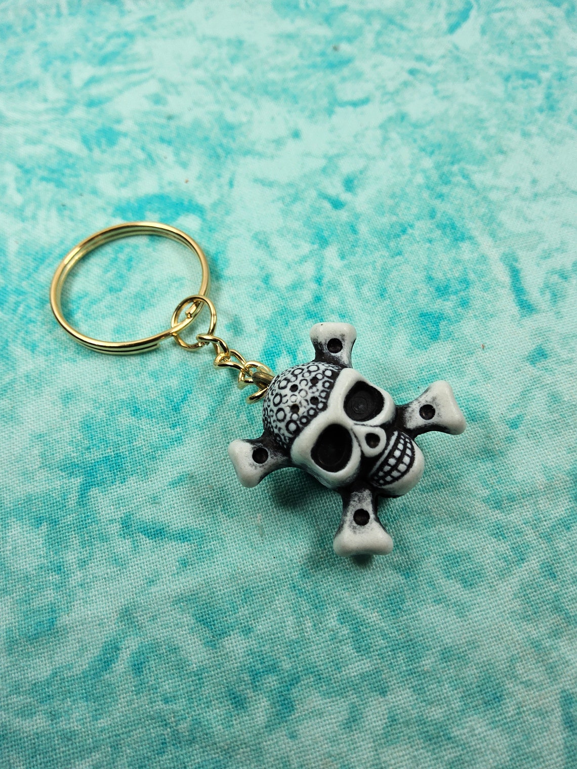 New 1 Skull Head Keychain Comes in Different Colors - Etsy