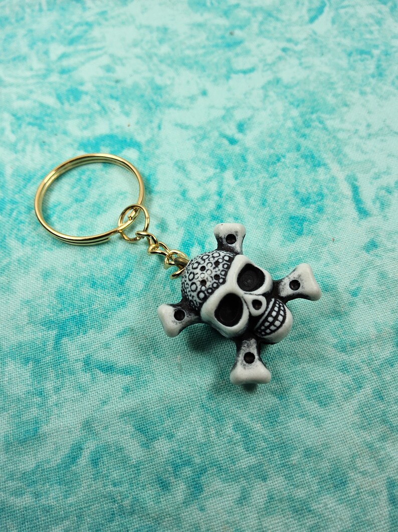 New 1 Skull Head Keychain Comes in Different Colors - Etsy