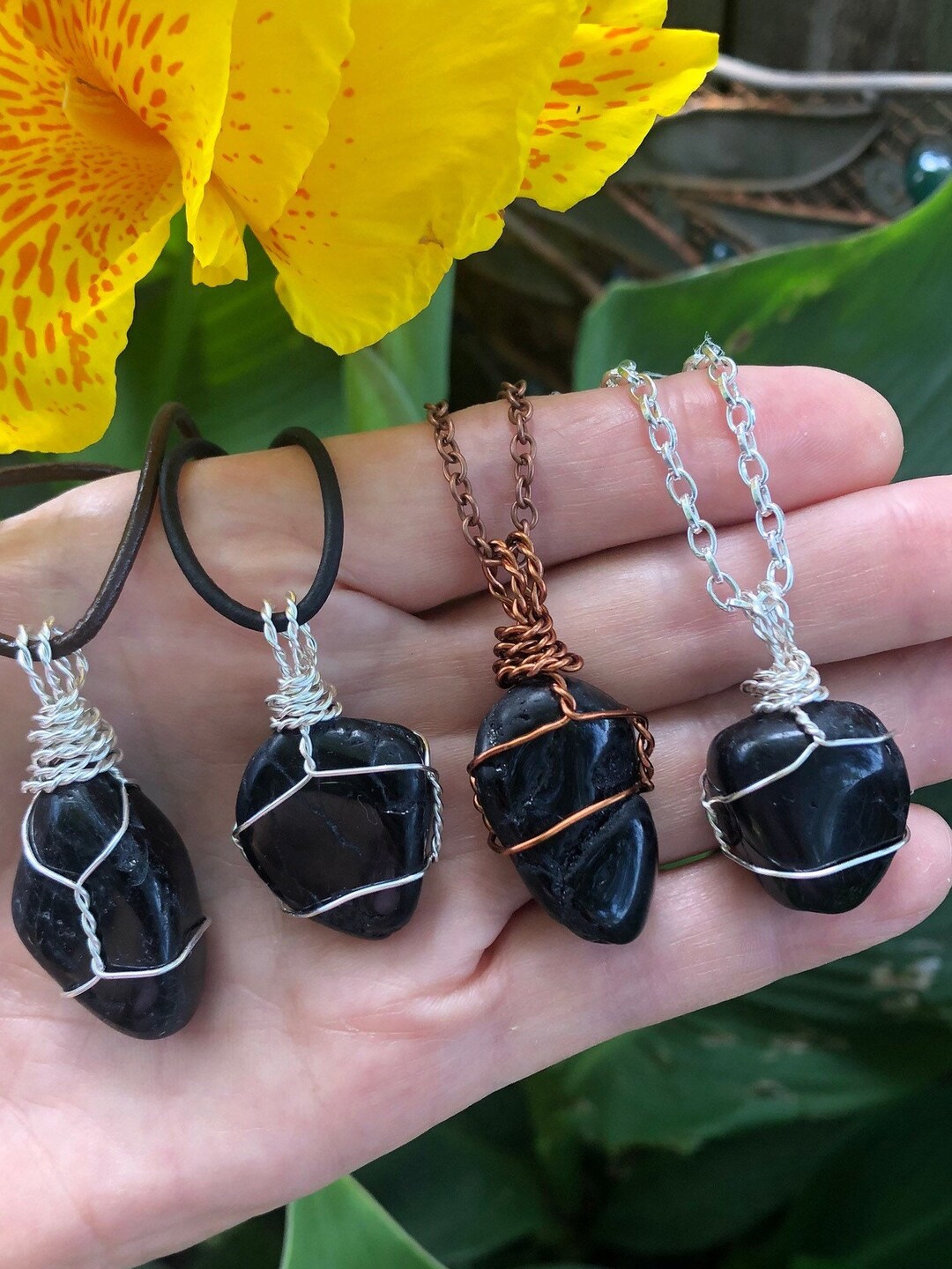 Black Tourmaline, A Powerful Mental Healer. Grounding. Protection ...