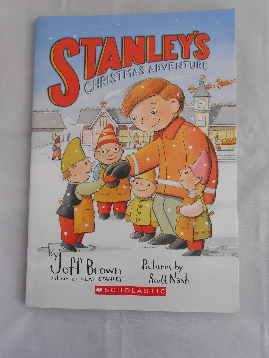Stanley's Christmas Adventure (flat Stanley) by Brown, Jeff Paperback ...