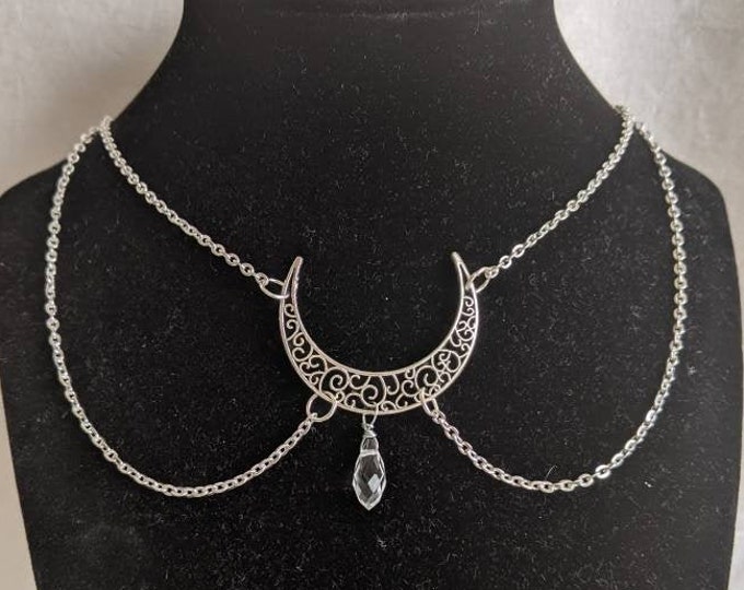 Simple Filigree Moon Necklace - Etsy