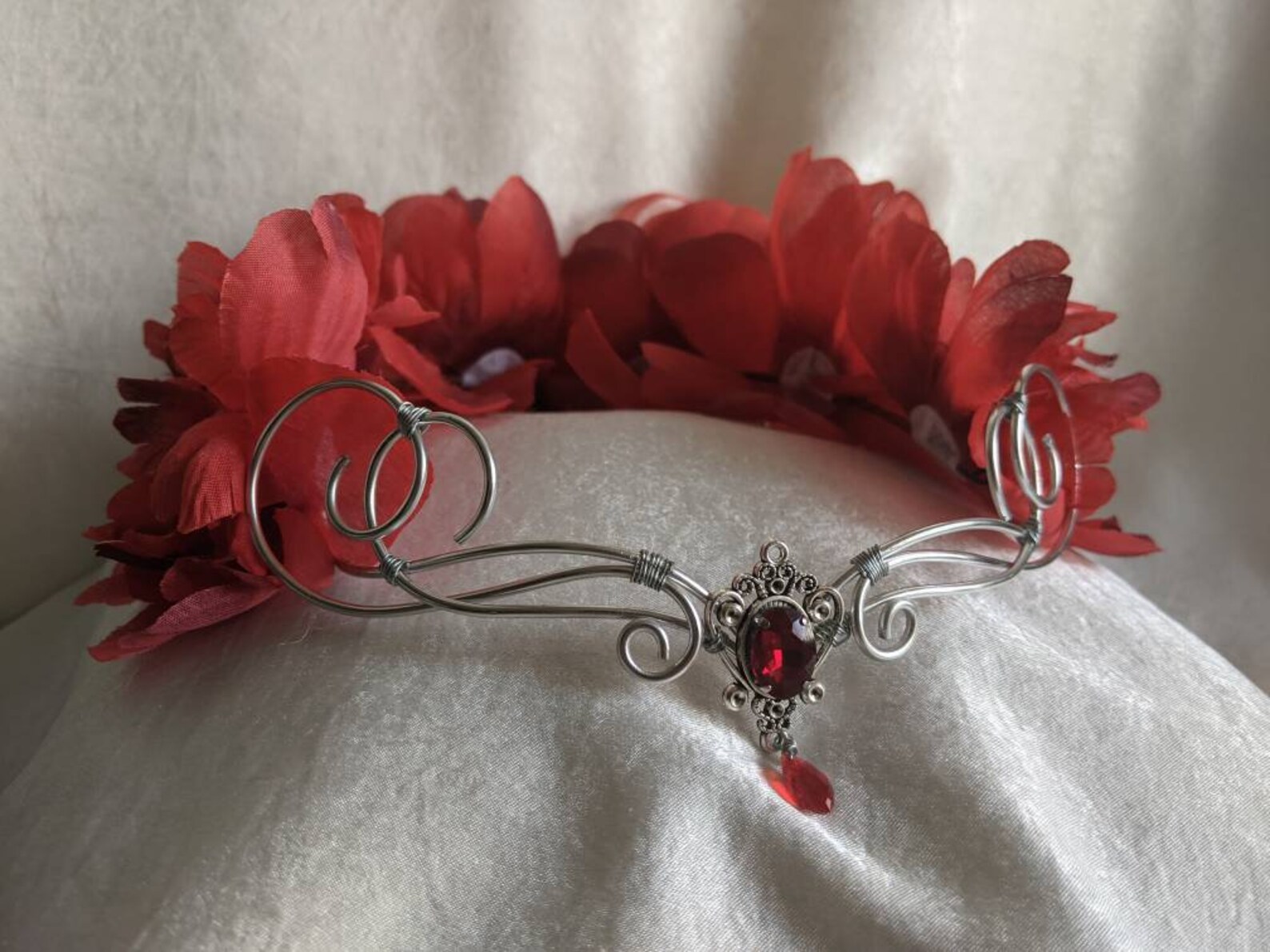 Red Radiance Wire Flower Tiara - Etsy
