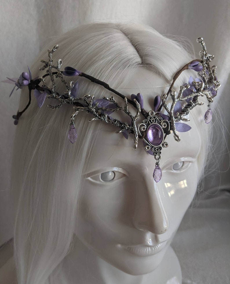 Queen of the Enchanted Forest Woodland Tiara - Etsy Canada