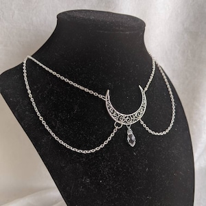 Simple Filigree Moon Necklace - Etsy