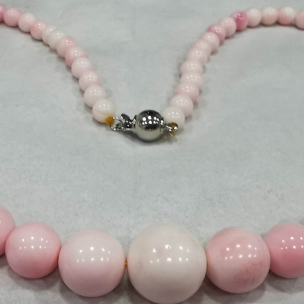 Queen Conch Pearl Necklace - Etsy
