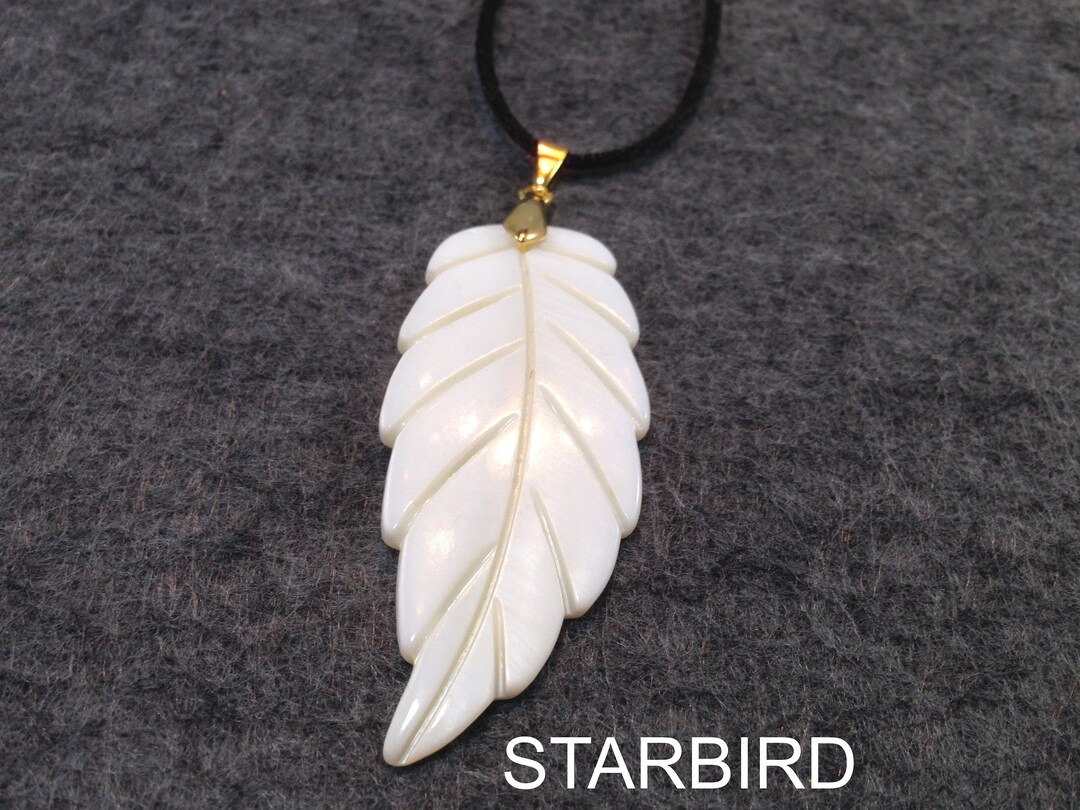 White Shell Leaf Pendant Necklace - Etsy
