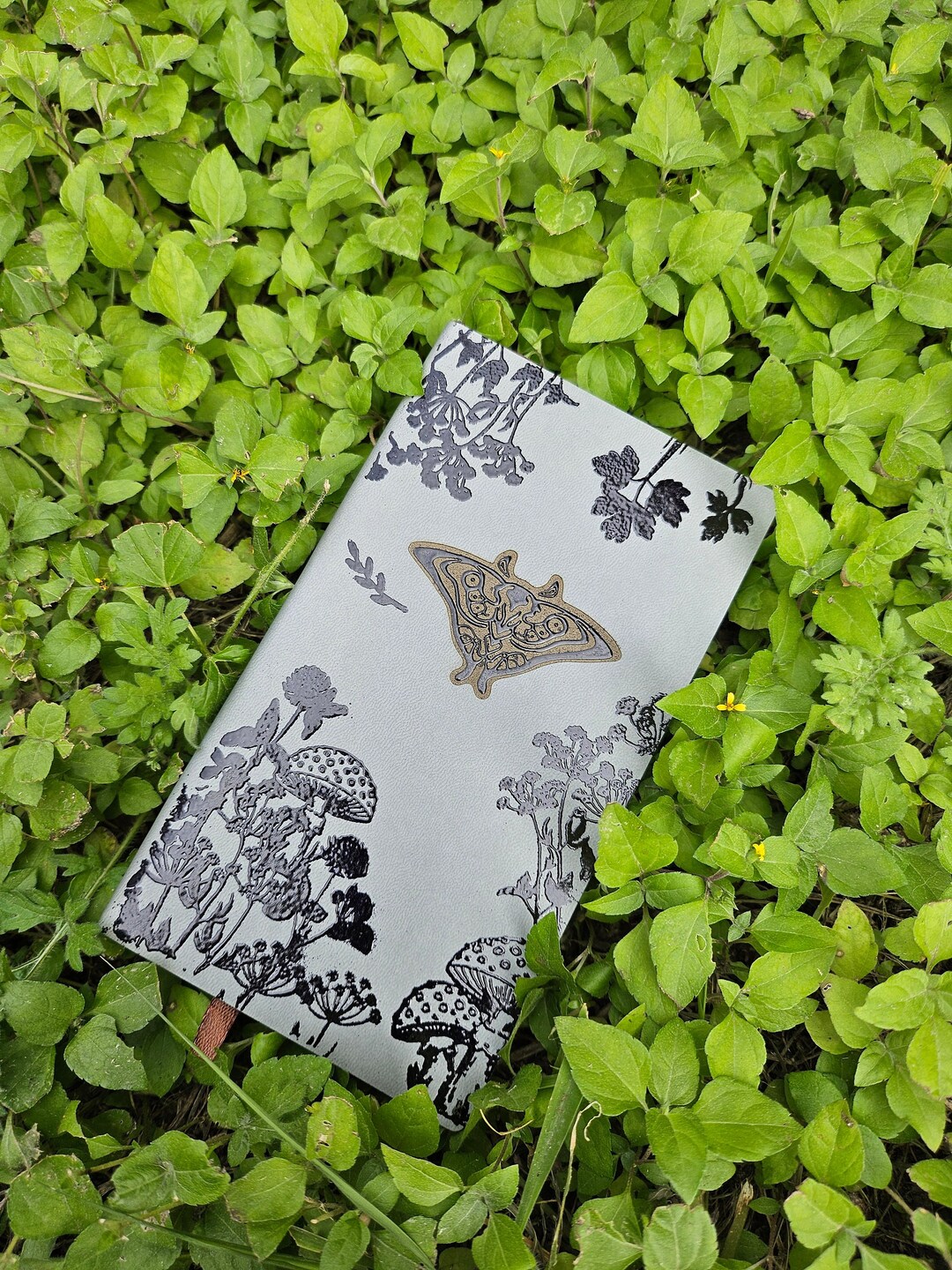 Last of Us 2 Journal Ellie Joel Art Faux Leather Engraved Moth 100 Gsm ...