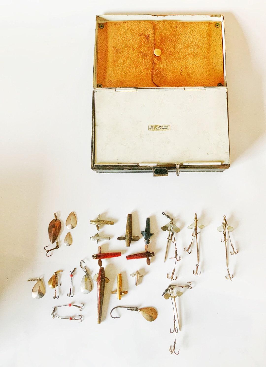 Antique W.J. Cummins English Fly Fishing Tackle Box W Lures Bishop ...