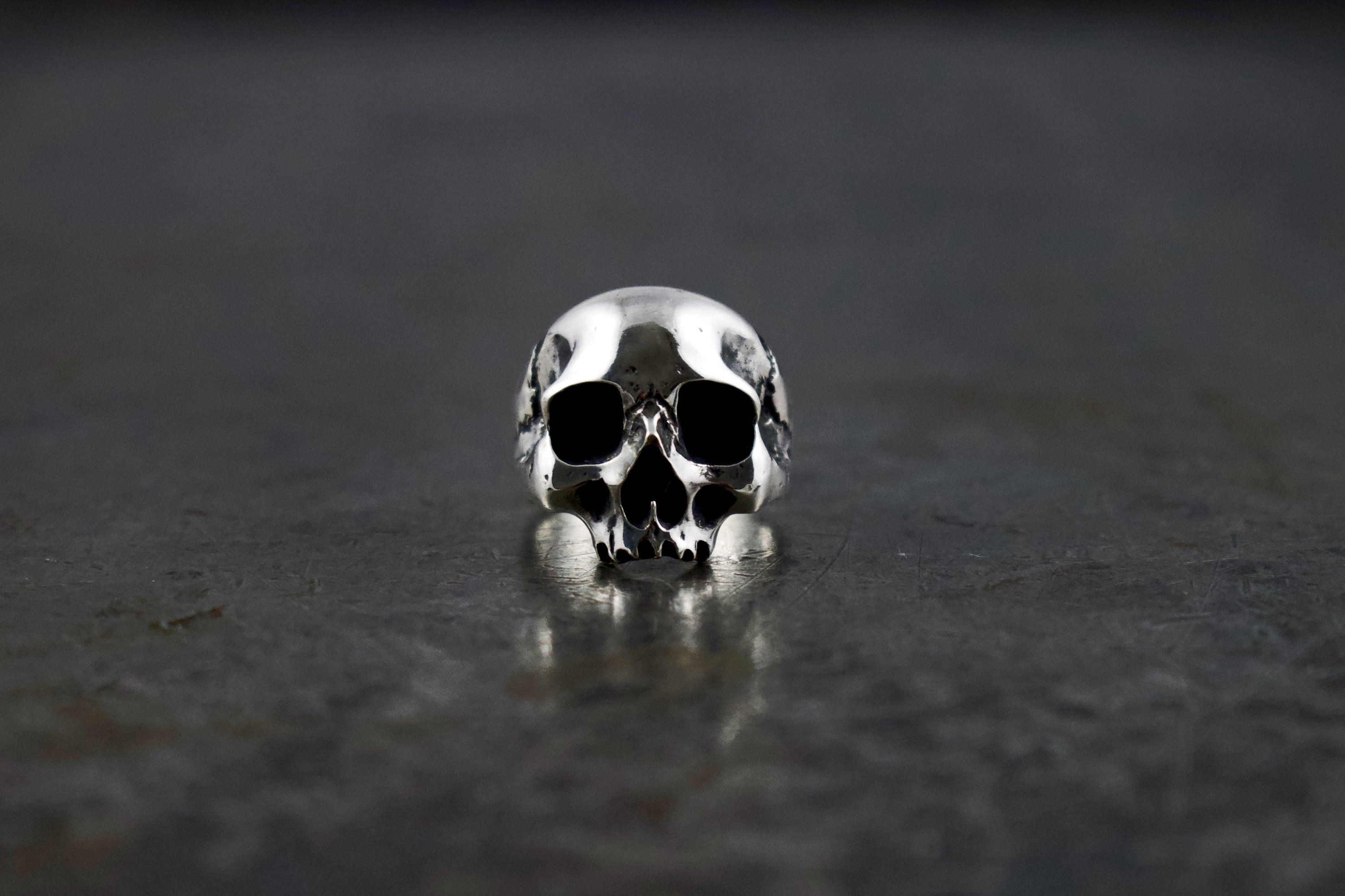 Anatomical Skull Ring Toothless - Etsy
