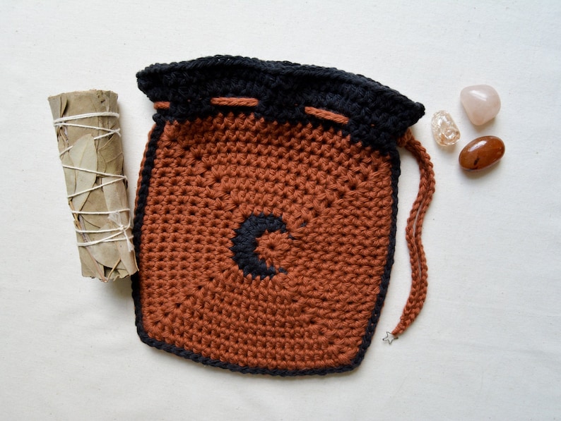 DIGITAL PDF PATTERN // Crochet Crescent Moon Drawstring Pouch - Etsy