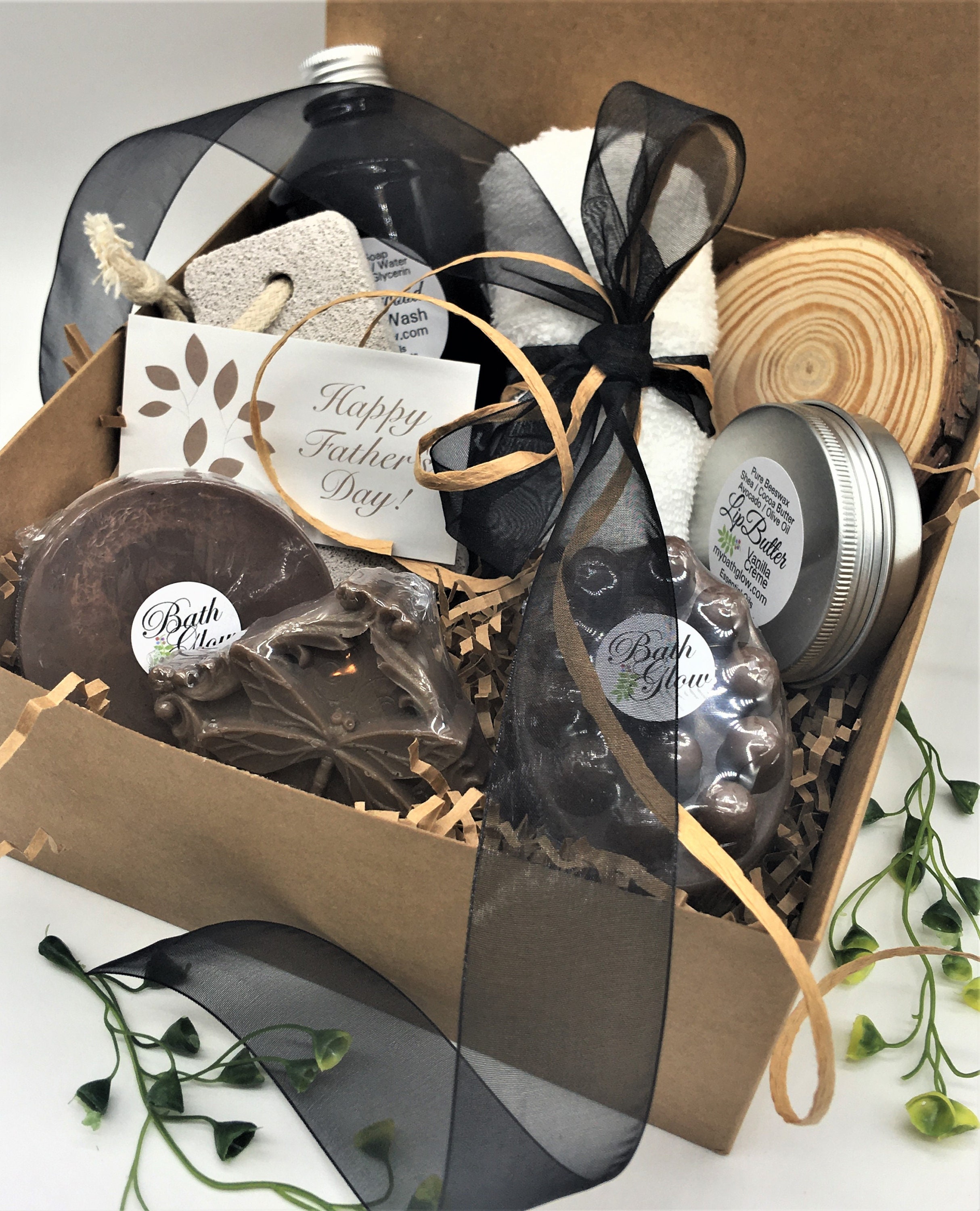 Cedarwood Men's Shower Box: Spa Gift | Bath Gift | Unique Gift | Gift ...