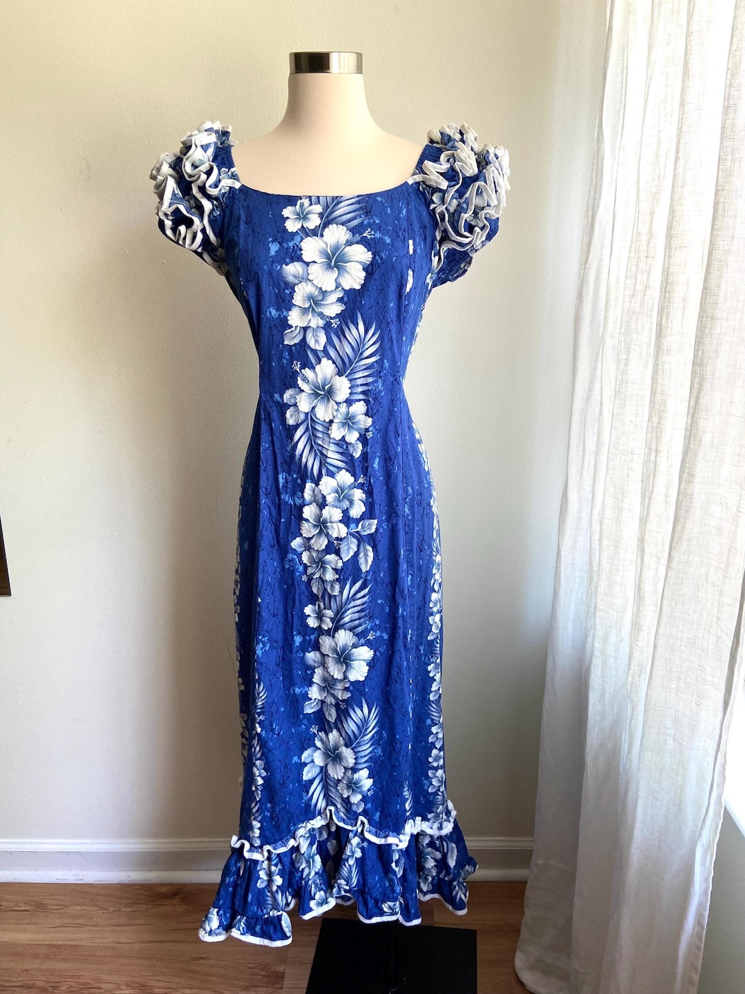 Vintage Island Girl Muumuu, 1970s 70s Hawaiian Mumu Dress, 70s Boho ...