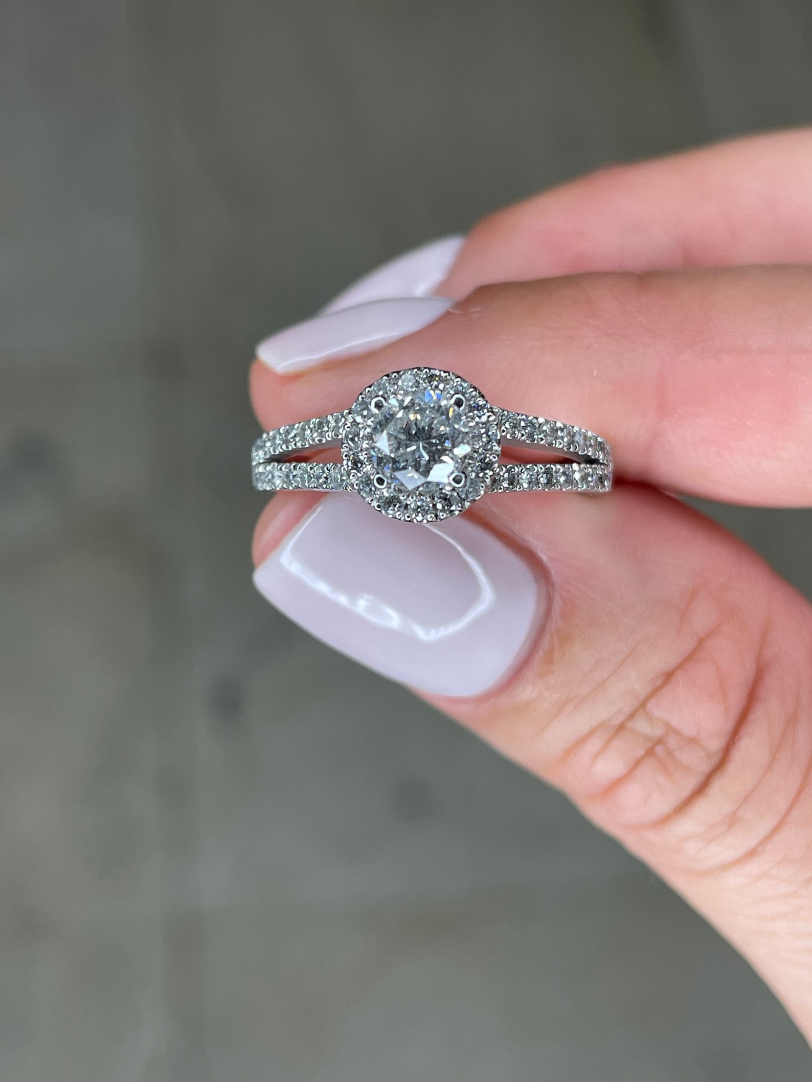 Split Shank With Halo Engagement ring 2.25 carat G/SI2 Real | Etsy