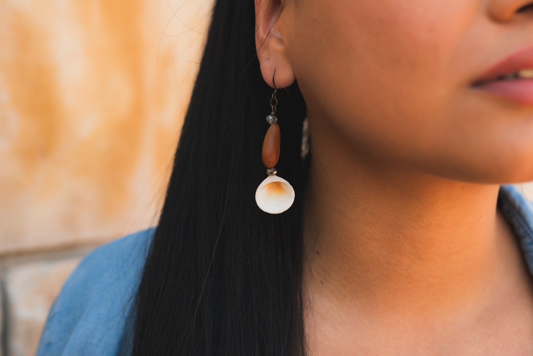 Naa-svt clam Shell Pine Nut Antiqued Brass Earrings - Etsy