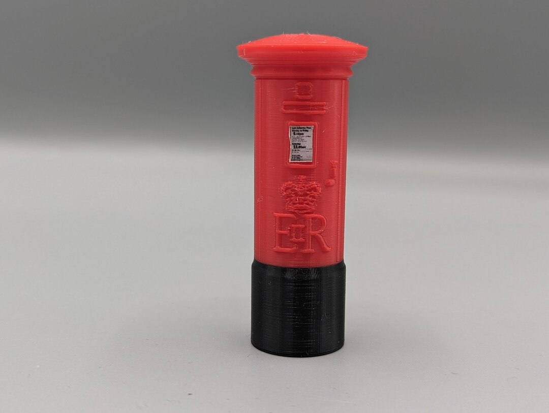 1:24 Scale 3D Printed, Pillar Box. With ERII Royal Crest and Notice ...