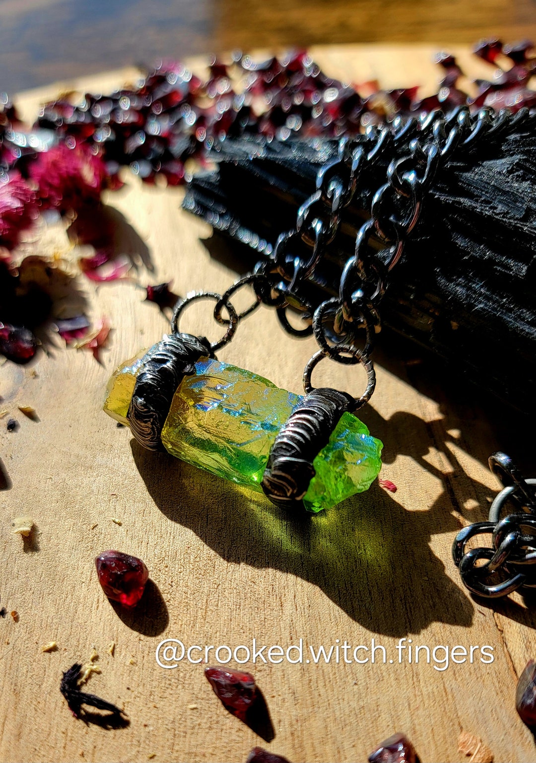 Sour Apple Green Aura Quartz Shard With Chunky Chain Talisman Amulet - Etsy