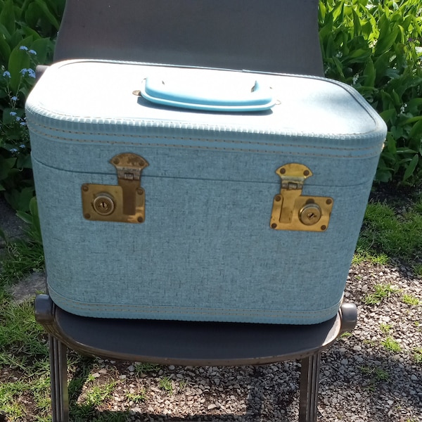 Vintage Train Case - Etsy